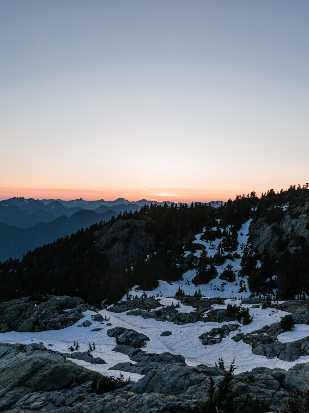 バンクーバーで初心者におすすめのハイキングスポット5選 | 夏の自然探索ガイド | Koki blog